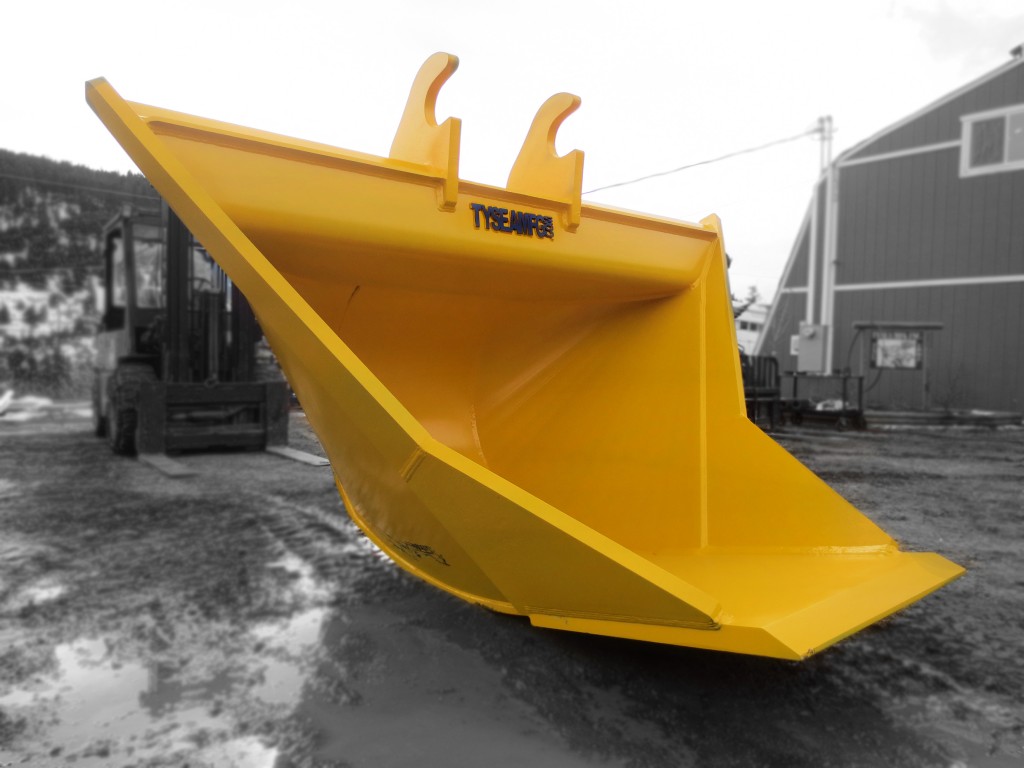 excavator-sloping-ditching-v-bucket-custom - Tysea Mfg Inc
