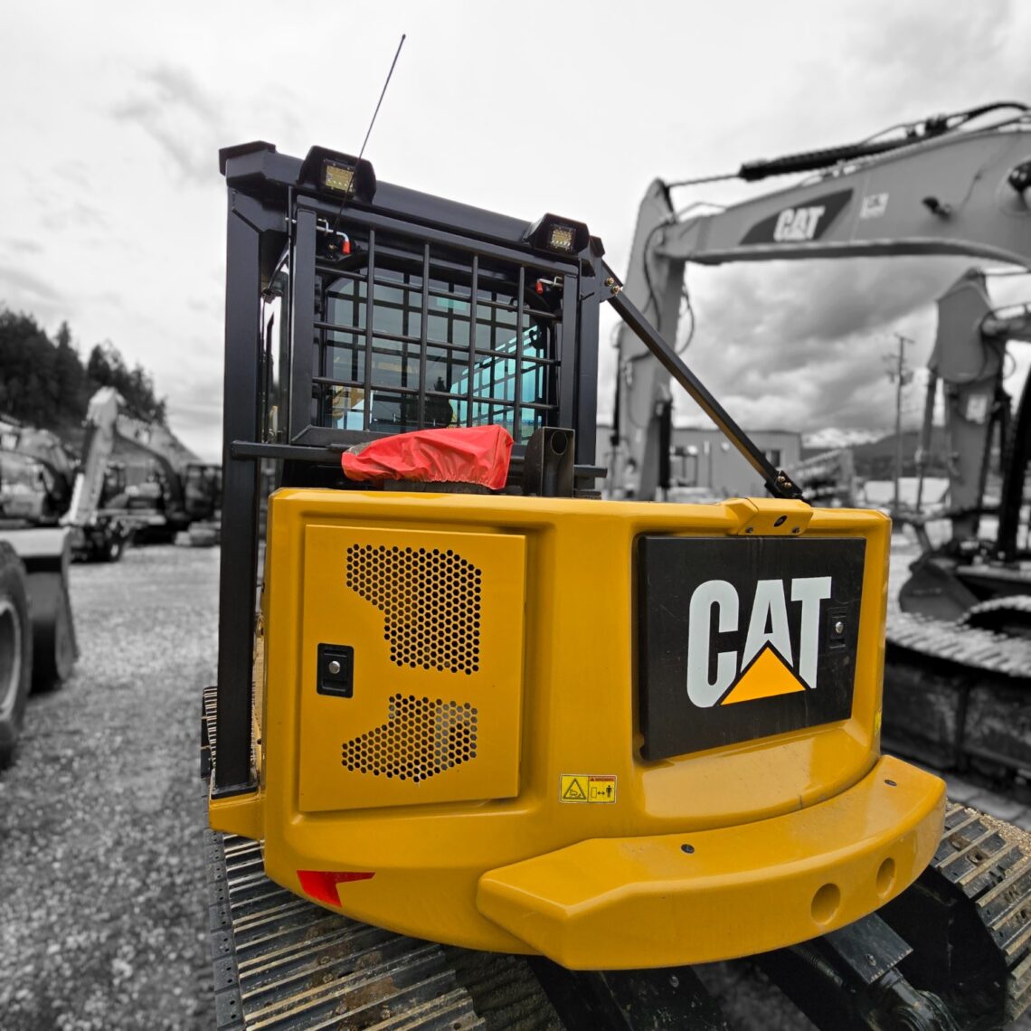 Excavator FOPS and Guarding - Tysea Manufacturing Inc